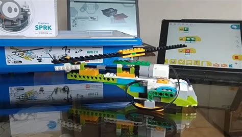 ประกัน1 ปี Update 2024 ตัวต่อ 3 ระบบ Steam Coding Wedo20 Core Set