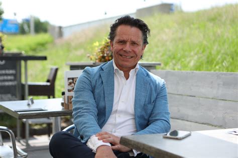 Column Sterel Van Lenning Notarissen Uithoornz