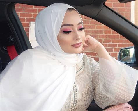 Hijab Moroccan Girl And Fashion Image 7605381 On