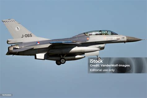 로얄 네덜란드 공군 제너럴 다이내믹스 F16 파이팅 팔콘 전투기 F 16 파이팅 팰콘에 대한 스톡 사진 및 기타 이미지 F 16 파이팅 팰콘 공군 군사 Istock