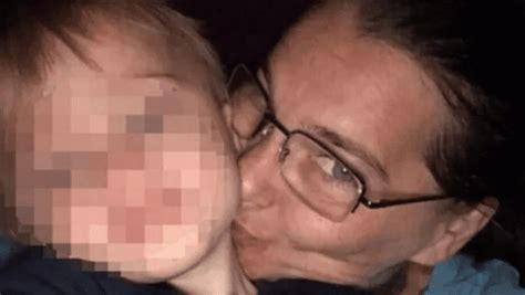 СВЕТ Дете почина од глад откако неговиот татко починал од срцев удар