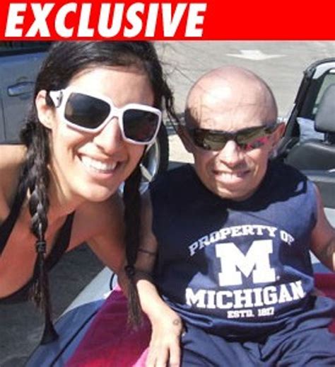 Mini Me Sex Chick Whoring Out The Tape