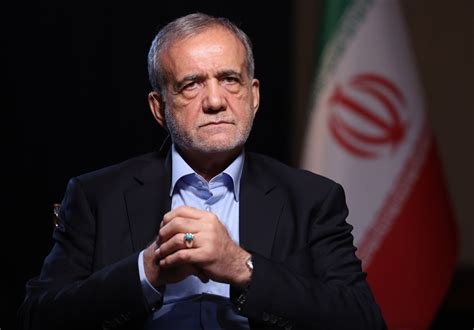 پزشکیان وارد عشق آباد شد تسنیم