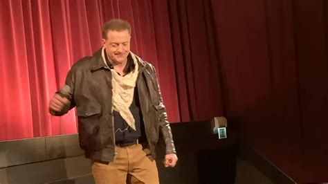 Потолстевший Брендан Фрейзер вернулся Риком из «Мумии на видео и