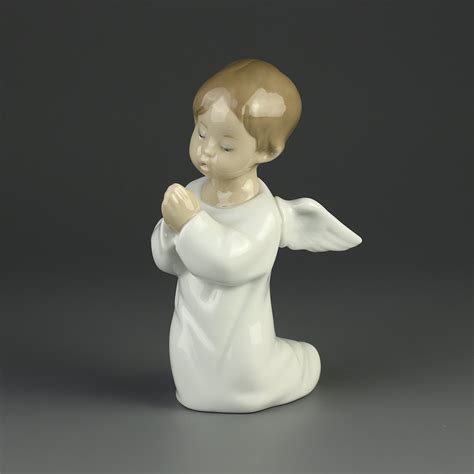 Винтажная фарфоровая статуэтка Испания Ангел Lladro 4538 Angel Praying купить за 18800 руб в