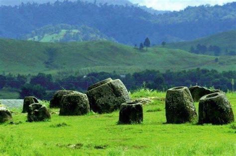 ທຳມະຊາດ ແຂວງຊຽງຂວາງ ຮ້ານແມ່ຫລ້າຫຸ້ນສ່ວນໃຫ່ຍບໍລິສັດ