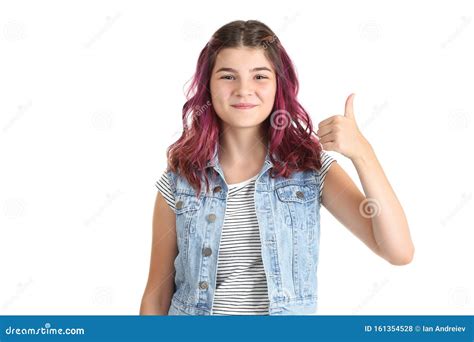 Joven Que Muestra El Pulgar Foto De Archivo Imagen De Pelo Humano