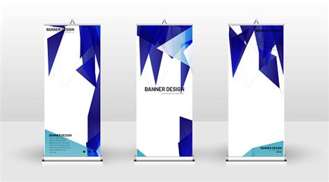 수직 배너 템플릿 디자인입니다 브로셔 표지 출판물 등에 사용할 수 있습니다 컬러 블루삼각형 디자인 배경 무늬의 개념 개념에 대한