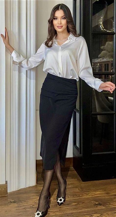 Pin By John Malone On Pencil Skirts Pencil Skirt Outfits Office