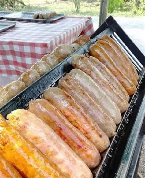 ไส้กรอกวุ้นเส้นจัมโบ้ร้านลุงรวย ลูกใหญ่เบิ้มๆ ขายส่งลูกละ 11 บาท 1 แพ็ค 10 แท่ง 110 บาท ลูกค้า