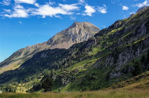 Pico Aneto Mejores rutas al pico más alto de los Pirineos