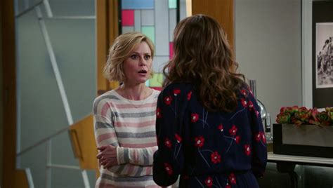 Claire Conoce A La Nueva Novia De Luke