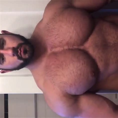 Muscle Bear Flexing Thisvid Com