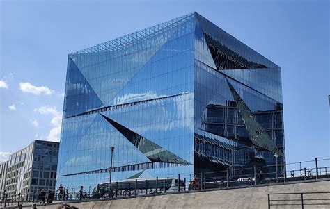 76 Best Borg Cube Images On Pholder Sto Startrek And Startrekmemes