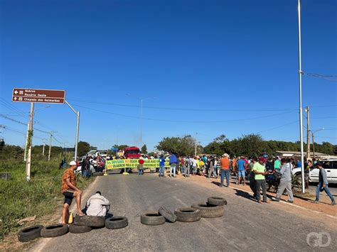 Pescadores Fecham Rodovia Em Manifestar Contra A Lei Do Transporte Zero
