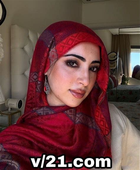 Naji Ishraq Arab Beauty Hijabi Beautiful Face