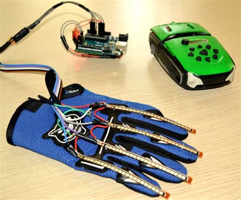 Wearable Wireless Gesture Control With Phiro Pro Arduino Pocket