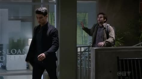 Auscaps Alex Landi And Jake Borelli Shirtless In Greys Anatomy 15 16