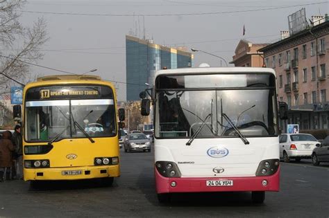 БНХАУ аас худалдан авч буй 100 автобус Эрээн Замын Үүд боомтод иржээ МОНГОЛ ТВ