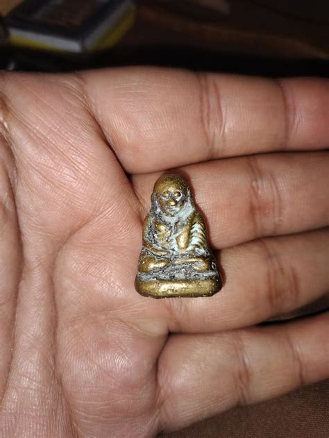 หลวงพ่อเงิน พิมพ์ขี้ตาแข้งตุ่มเข่ายุบ วัดทุ่งน้อย Ennxo