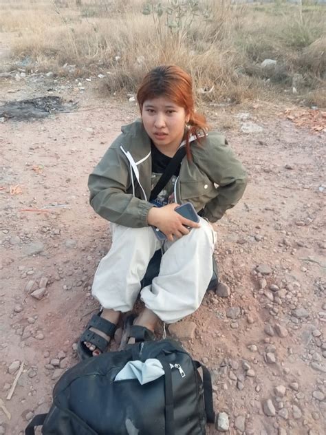 ម៉ូតូហុងដាឌ្រីមបើកលឿនទាក់ដៃចង្កូតជាមួយម៉ូតូស្កុបពីដួលបោកក្បាលទៅនឹងផ្លូវស្លាប់ម្នាក់របួសធ្ងន់ស្រា