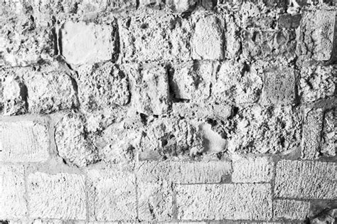 큰 돌에서 돌 벽 오래된 돌 벽 배경 질감 브랜딩 달력 엽서 스크린 세이버 벽지 포스터 배너 커버 웹 사이트를위한 천연 돌이있는 백업 0명에 대한 스톡 사진 및 기타 이미지