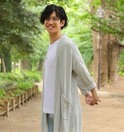 松浦航大の身長や経歴！ものまねで平井堅と米津玄師がソックリすぎる！