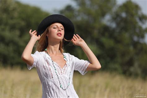 MPLStudios Clarice Boho V2PH