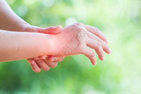 心脏疼痛卫生保健护理和手腕疼痛高清图片下载 正版图片504062008 摄图网