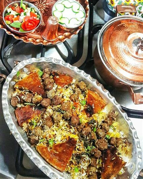 طرز تهیه اسفناج پلو خوشمزه و مجلسی با گوشت قلقلی و رب انار