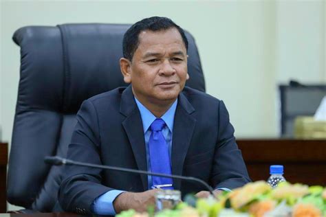 ឯកឧត្តម ហេង សួរ ក្រសួងការងារ និងបណ្តុះបណ្តាលវិជ្ជាជីវៈ