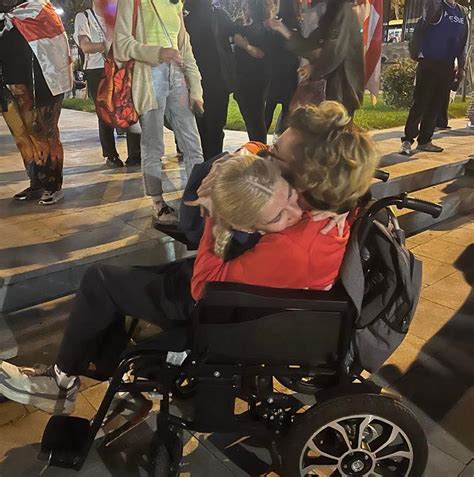 ბავშვ ბავშვთა ჰოსპისი ციცინათელების ქვეყანა Firefly World