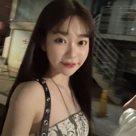 Wen Yan Oohwenyan • Threads Say More