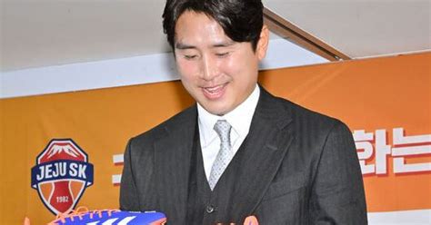 [사진]은퇴 구자철 제가 축구화 신을 순간이 있을까요