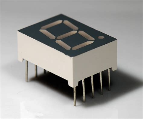 7 Segment Interfacing With 8051 At89s52lm35adc0804 Instructables