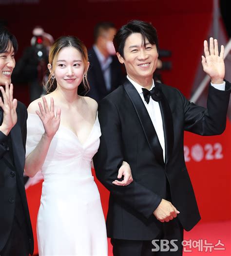 [27th Biff] 진선규 전종서 부산의 밤을 밝히는 커플