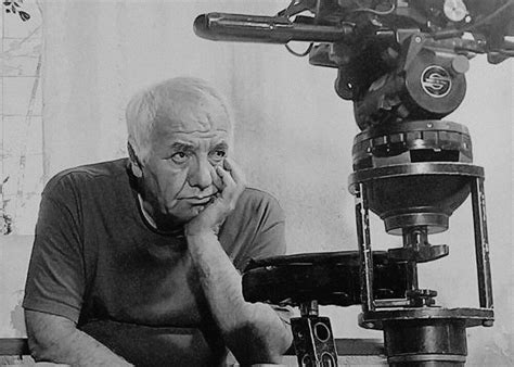 روایتی از مرگ ناگهانی پورصمدی در پشت صحنه و رابطه پدر پسری با شهاب