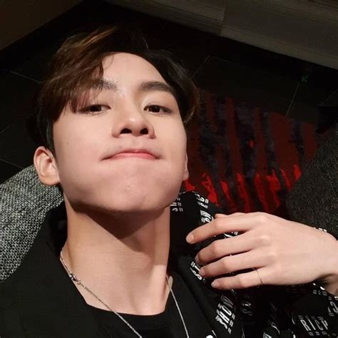 Pin Von Juanii Sanchez Auf Mark Siwat