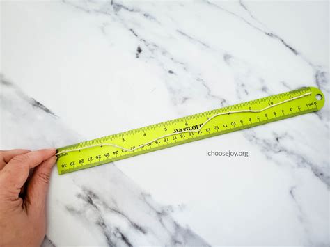 Macramé Keychain Tutorial Homemade Christmas Gift Idea