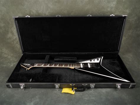 Jackson Js32 Rhoads Black White Bevels W Case 2nd Hand Collection Only Rich Tone Music