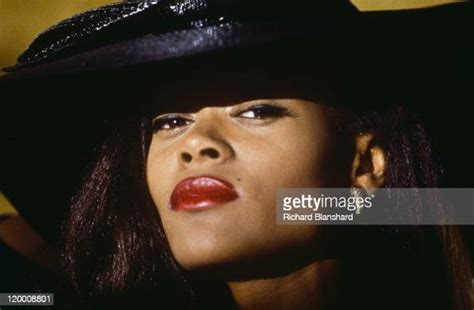 American Actress Robin Givens As Imabelle In A Rage In Harlem News Photo Getty Images