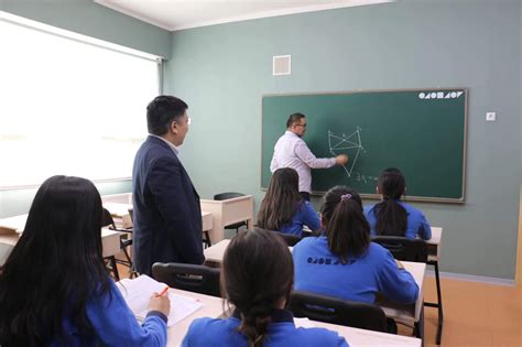 БЗД ИЙН МАТЕМАТИКИЙН ОЛИМПИАДЫН АВАРГА СУРГУУЛЬ Олонлог Академи сургууль