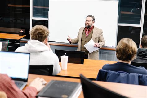 Svc Dean Dr Michael Urick Listed Among ‘20 People To Know In Higher Education By Pittsburgh