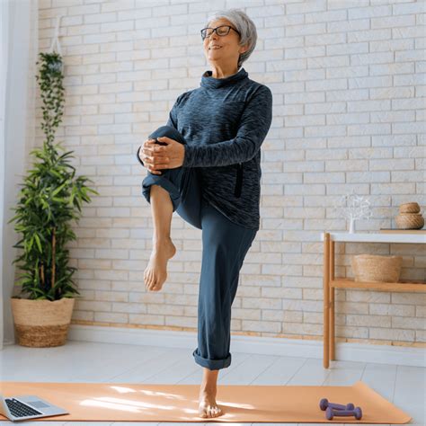 9 Hip Strengthening Exercises For Seniors Get Healthy U