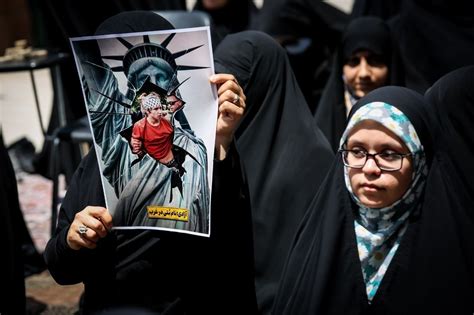 حمایت دانشگاهیان علوم پزشکی ایران از دانشجویان جهان تسنیم