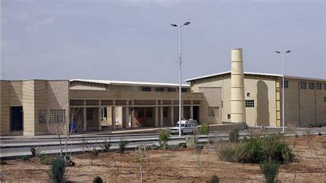 الملف النووي الإيراني طهران بدأت استخدام أجهزة طرد مركزي متطورة قادرة