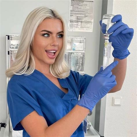 Nursing Scrubs Pattern Scrubs Nursing Surgical Gloves Beautiful Nurse Latex Gloves Curvy