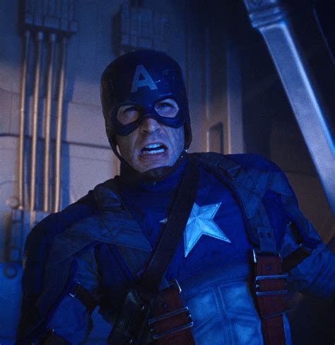 Evansensations CHRIS EVANS As Steve Rogers In Daily Steve Gifs