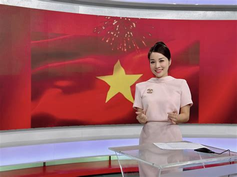 Minh Thư Gái Nhảy Sexy Tuổi 47 Hậu Trường Tươi Tắn Của Minh Hương Vàng