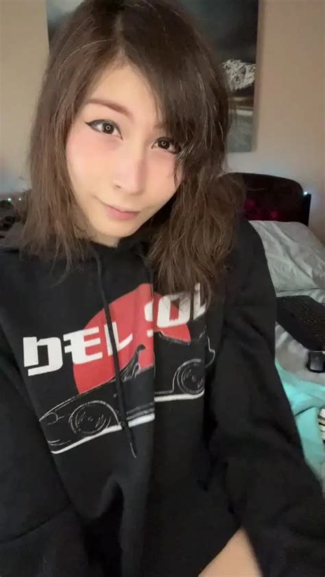 Dont Go To Work Today Just Play With Me Instead 😈 Scrolller